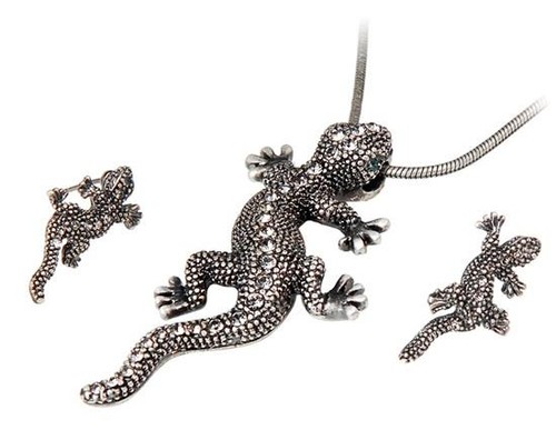 Gecko Design Necklace Earring Set