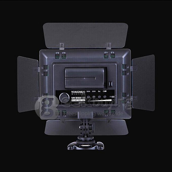 YONGUNO YN300-II 18W 2280lm 5500K 300-LED Speedlight Camera Light
