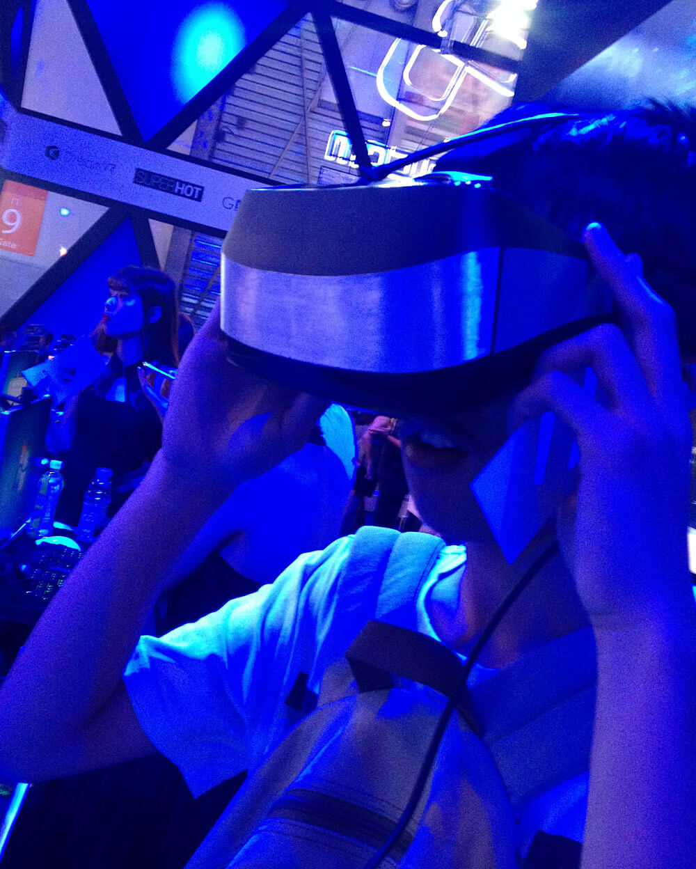 Immersive 3D Virtual Reality VR Headset 1920*1080 FOV108