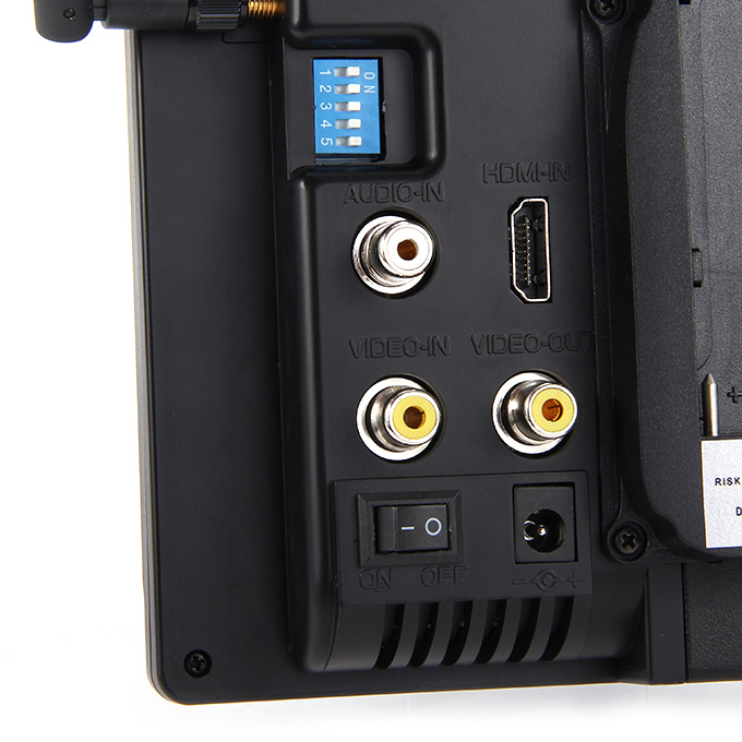 Feelworld 7 inch 5.8GHz LCD Wireless FPV Monitor