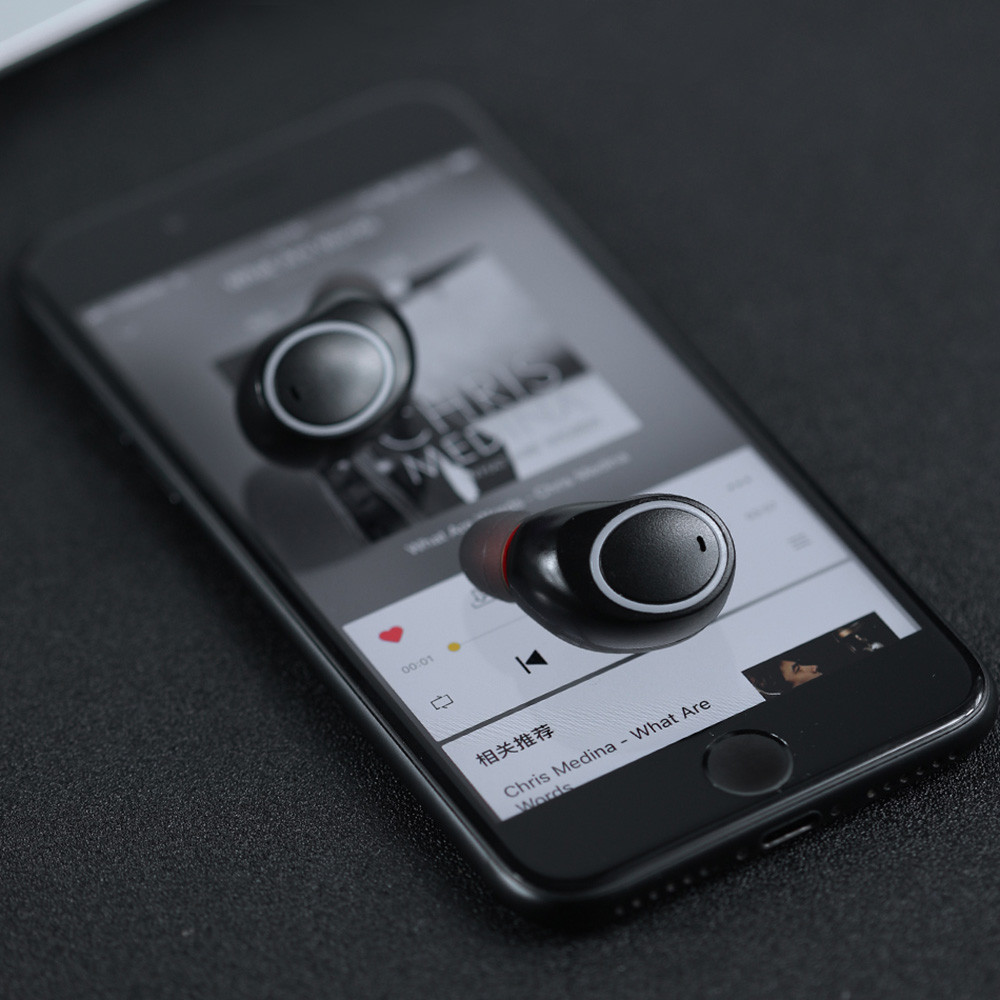 AWEI TWS Sport V5.0 Bluetooth Earphones with Charge Storage Black