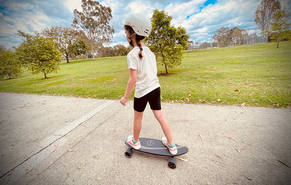 Maxfind Max One Electric Skateboard for Kid