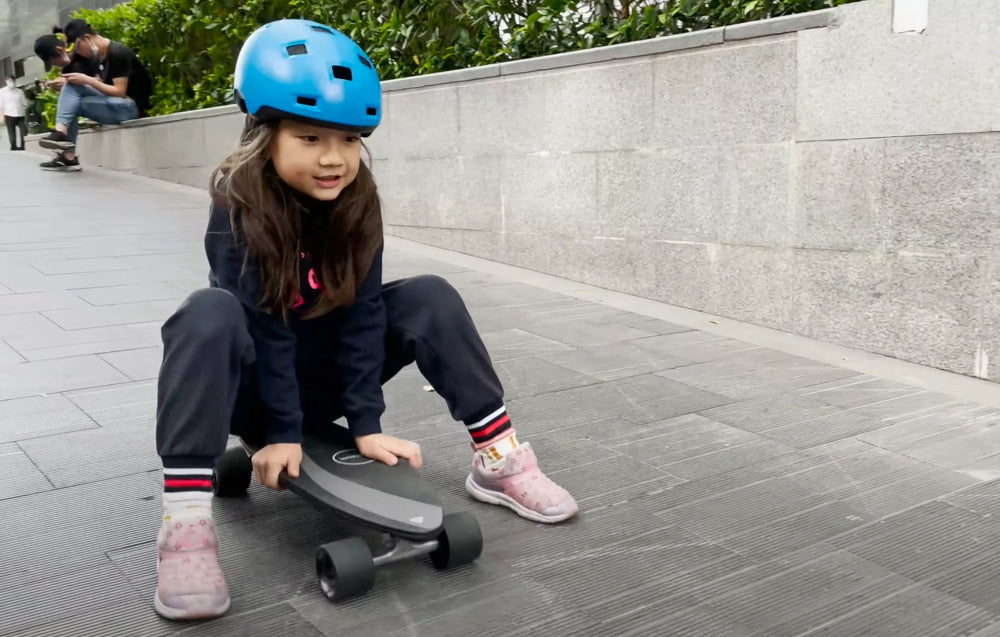Maxfind Max One Electric Skateboard for Kid