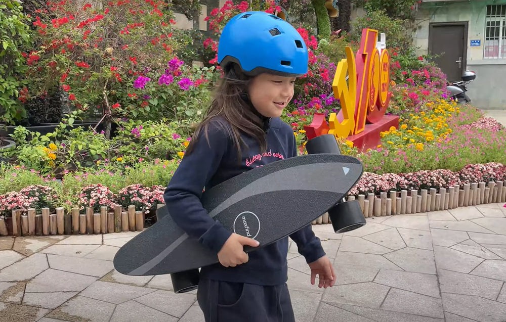 Maxfind Max One Electric Skateboard for Kid