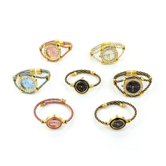 Stylish Rhinestone Lady Bracelet Watch Golden Rope Band Black Dial