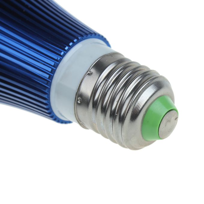 High-tech E27 7W Warm White Anion LED Lamp Smoke Air Cleaner