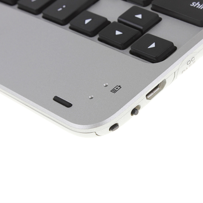 Universal Bluetooth 3.0 Keyboard with Clips for 7.9/8 inch Tablet PC