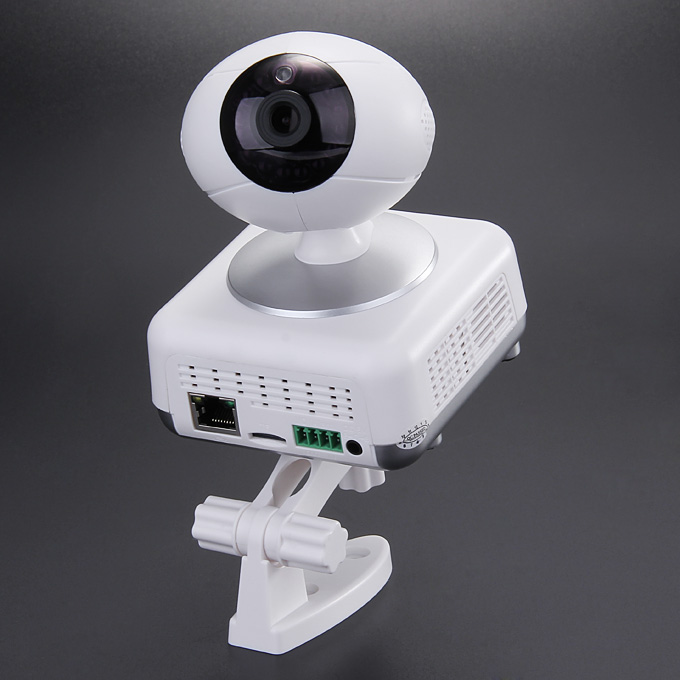 Intelligent Network Pan & Tilt WiFi Wireless Camera Two-way Chatting