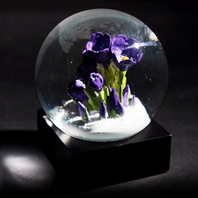 Creative Purple Flower Crystal Ball Snow Globe