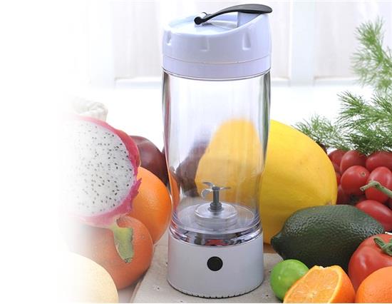 Power-driven Fruit Blender White