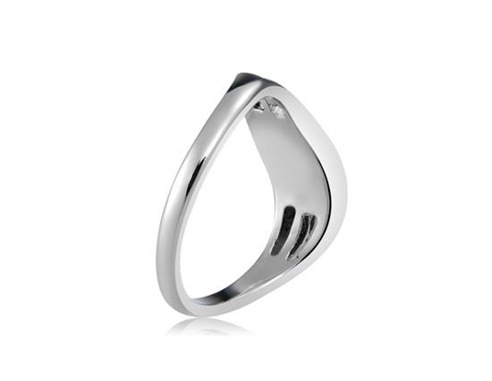 Crystal Decorated Linear Ring