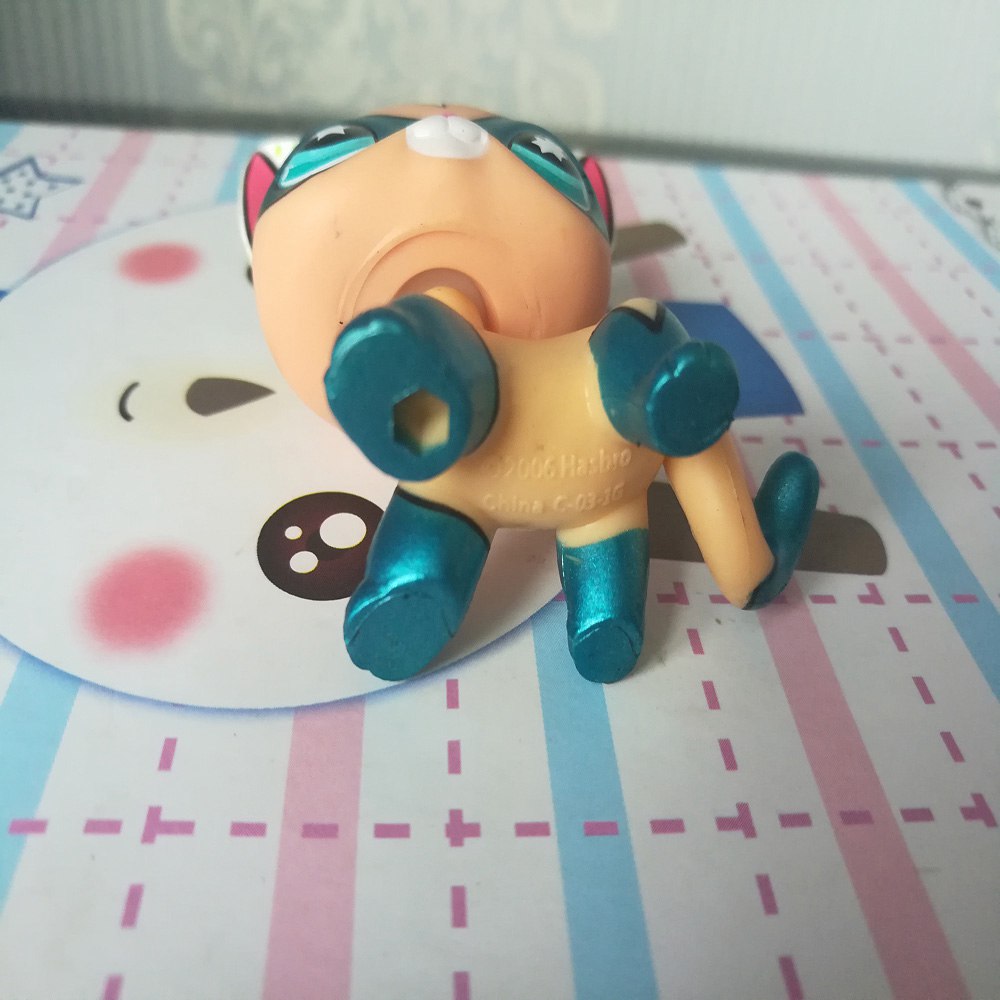 LPS Action Figure Toy Pink And White