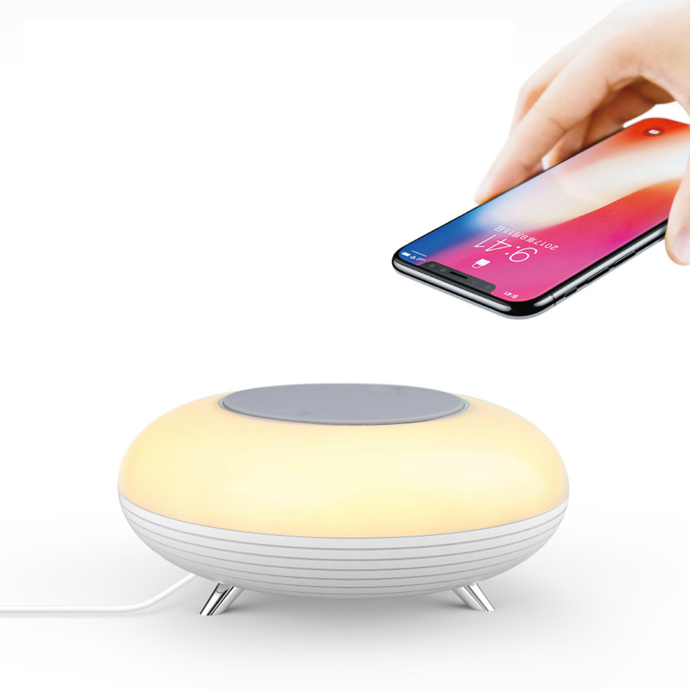 FUMAT Wireless Charger Small Spaceship LED Lamp Multi-colour