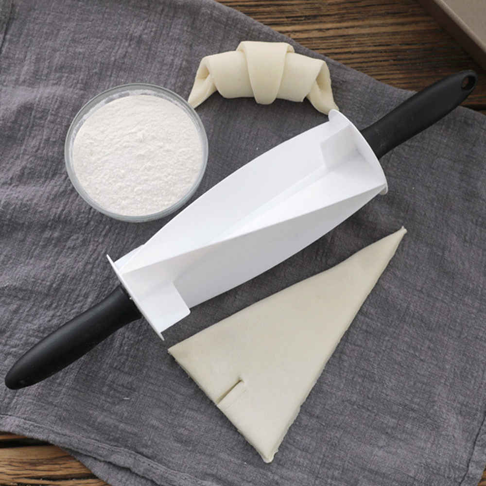 Plastic Handle Croissant Pastry Baking Mold