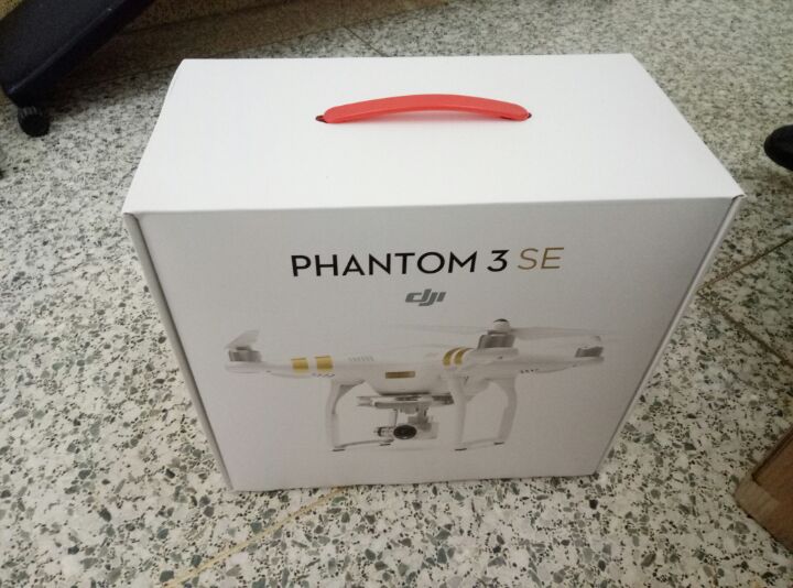 DJI Phantom 3 SE WIFI FPV RC Quacopter RTF