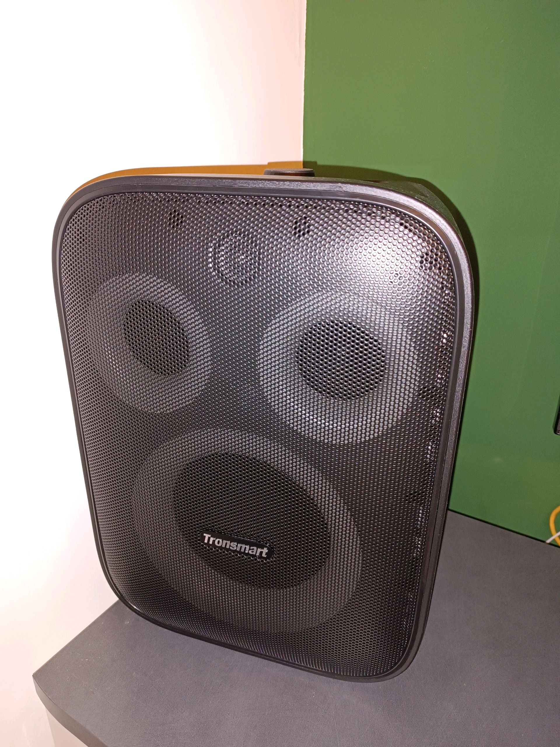 Tronsmart Halo 200 Karaoke Party Speaker with 1 Wireless Mic