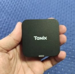 TANIX TX1 Mini TV Box