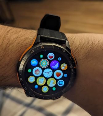 FOSSiBOT VIRAN W101 Smartwatch AMOLED Display GPS Blood Pressure Black