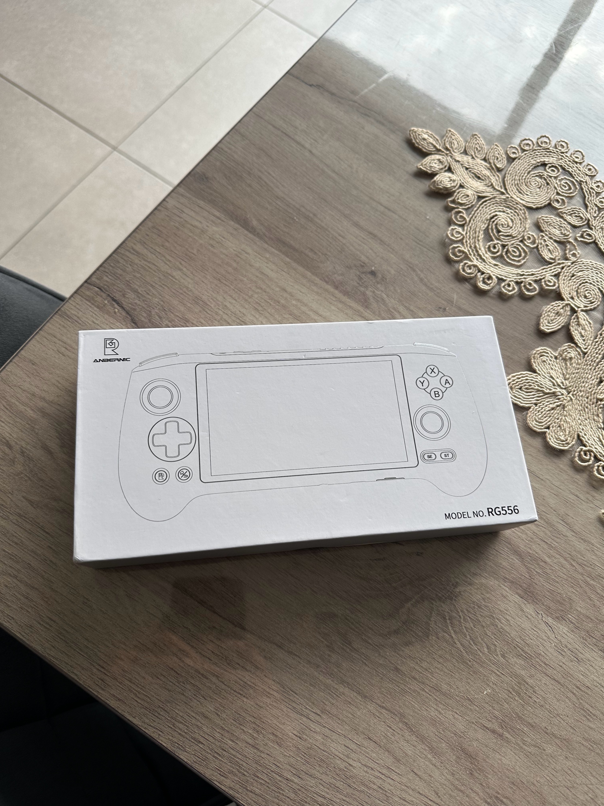 ANBERNIC RG556 Android 12 Handheld 8GB/128GB/256GB with 8714 Games ...