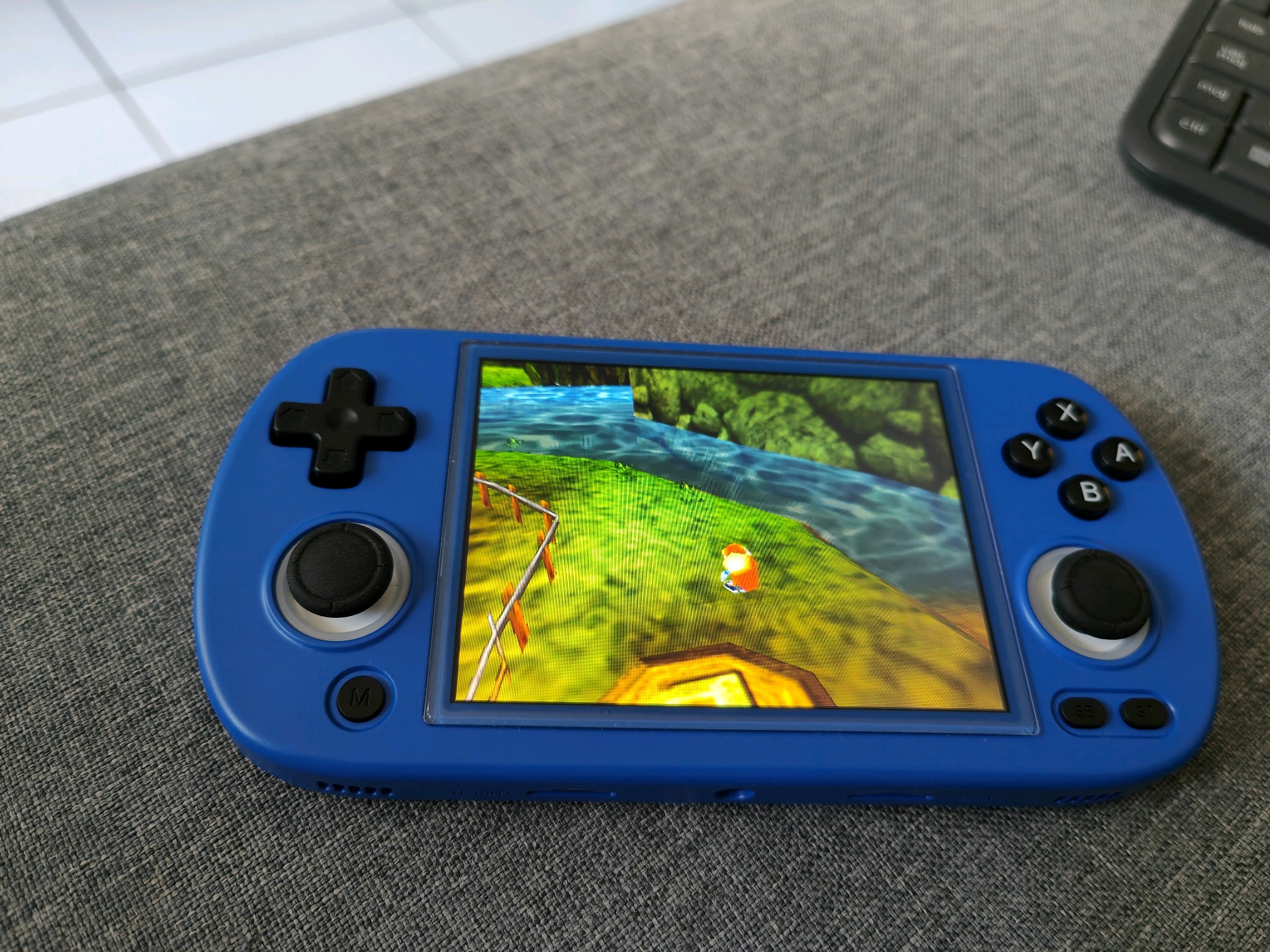 ANBERNIC RG40XX H Handheld Game Console 32GB + 64GB TF Card with 5000 ...