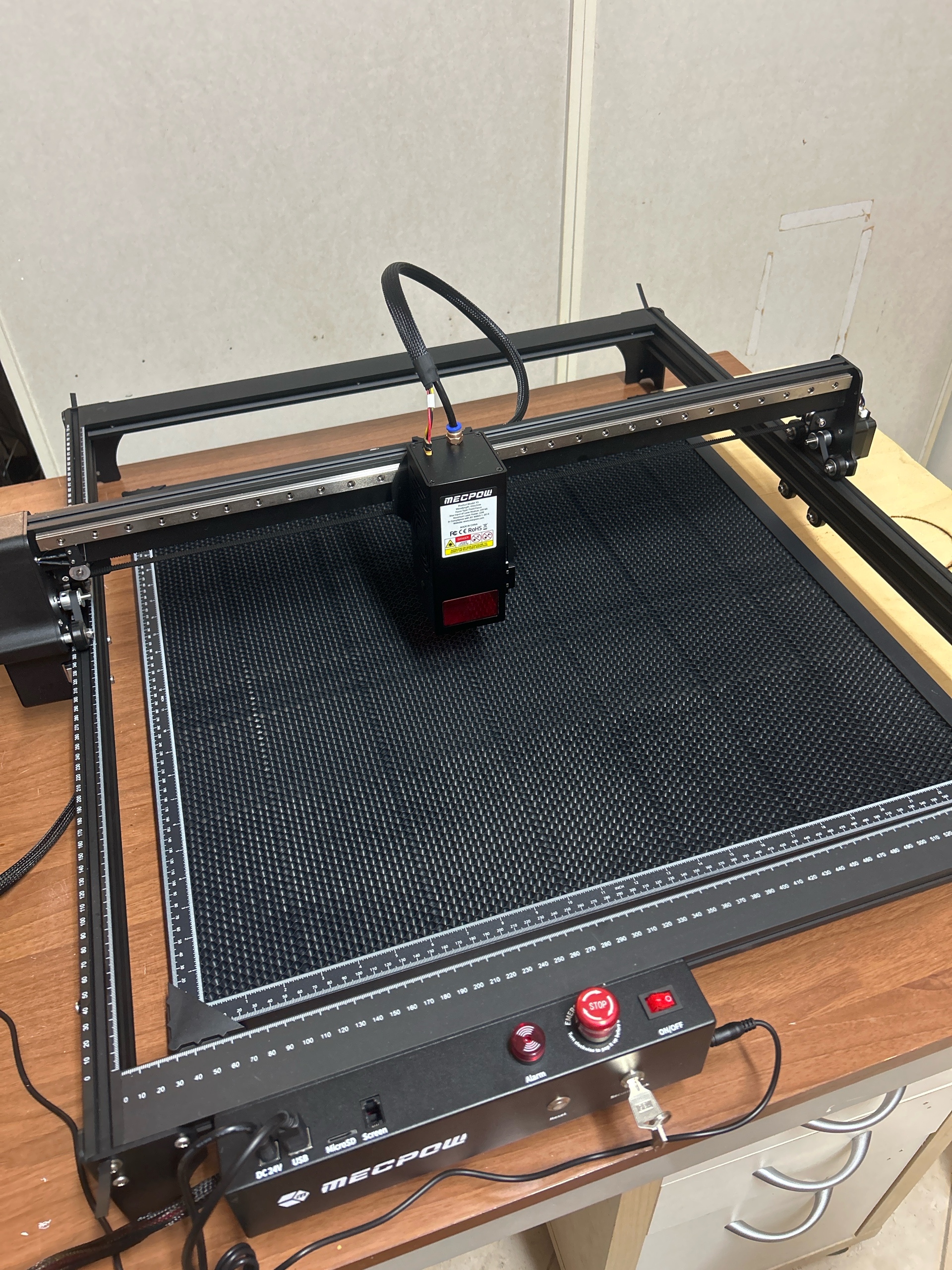 Mecpow X5 22W Laser with Rotary Chuck, Laser Bed and 1 Year LightBurn ...