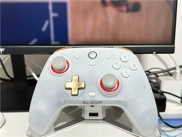 GameSir Cyclone 2 Game Controller Black Bundle Edition