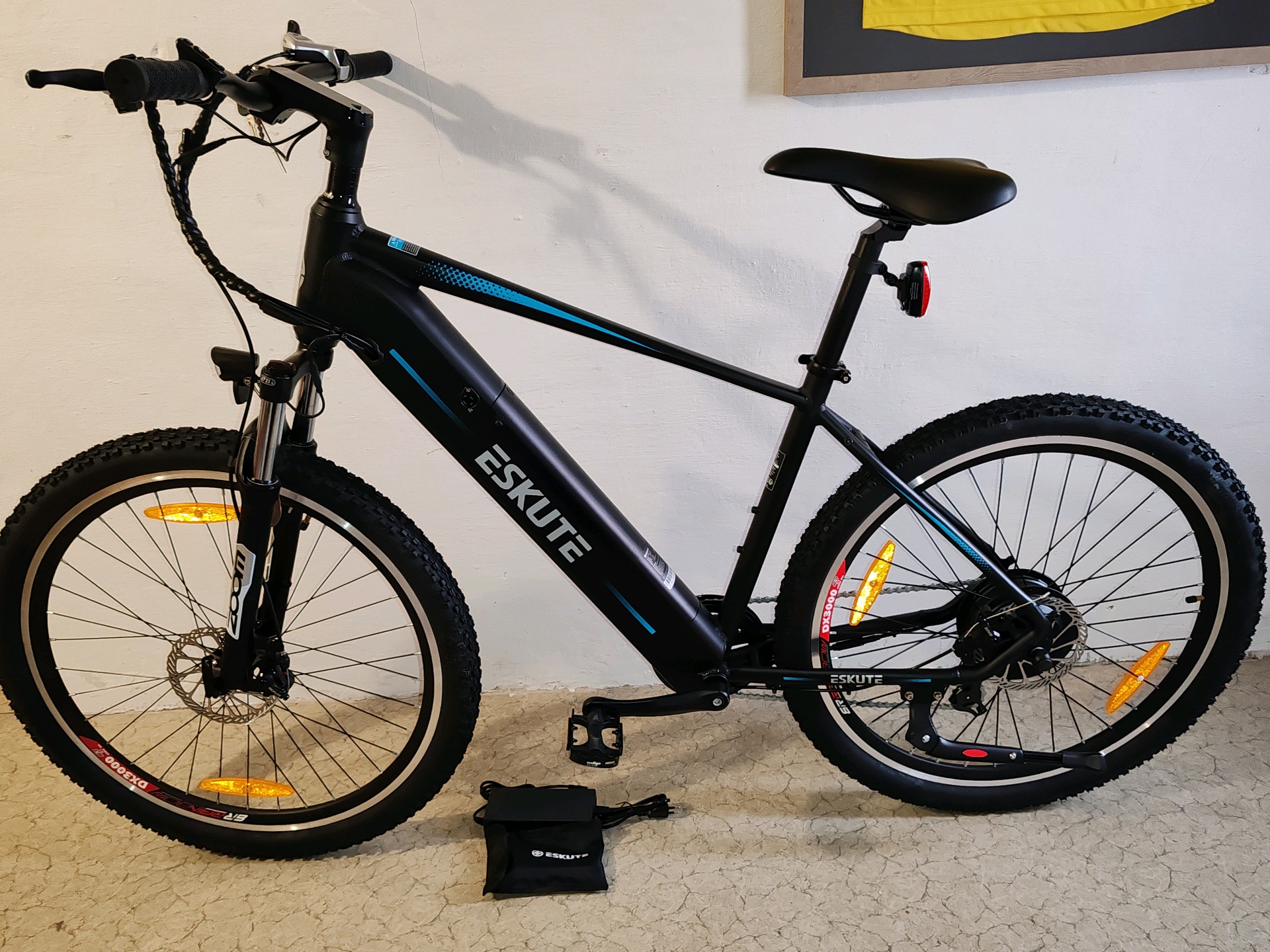 ESKUTE ES-27.5-SD Electric Bike 250W BAFANG Motor14.5Ah Battery