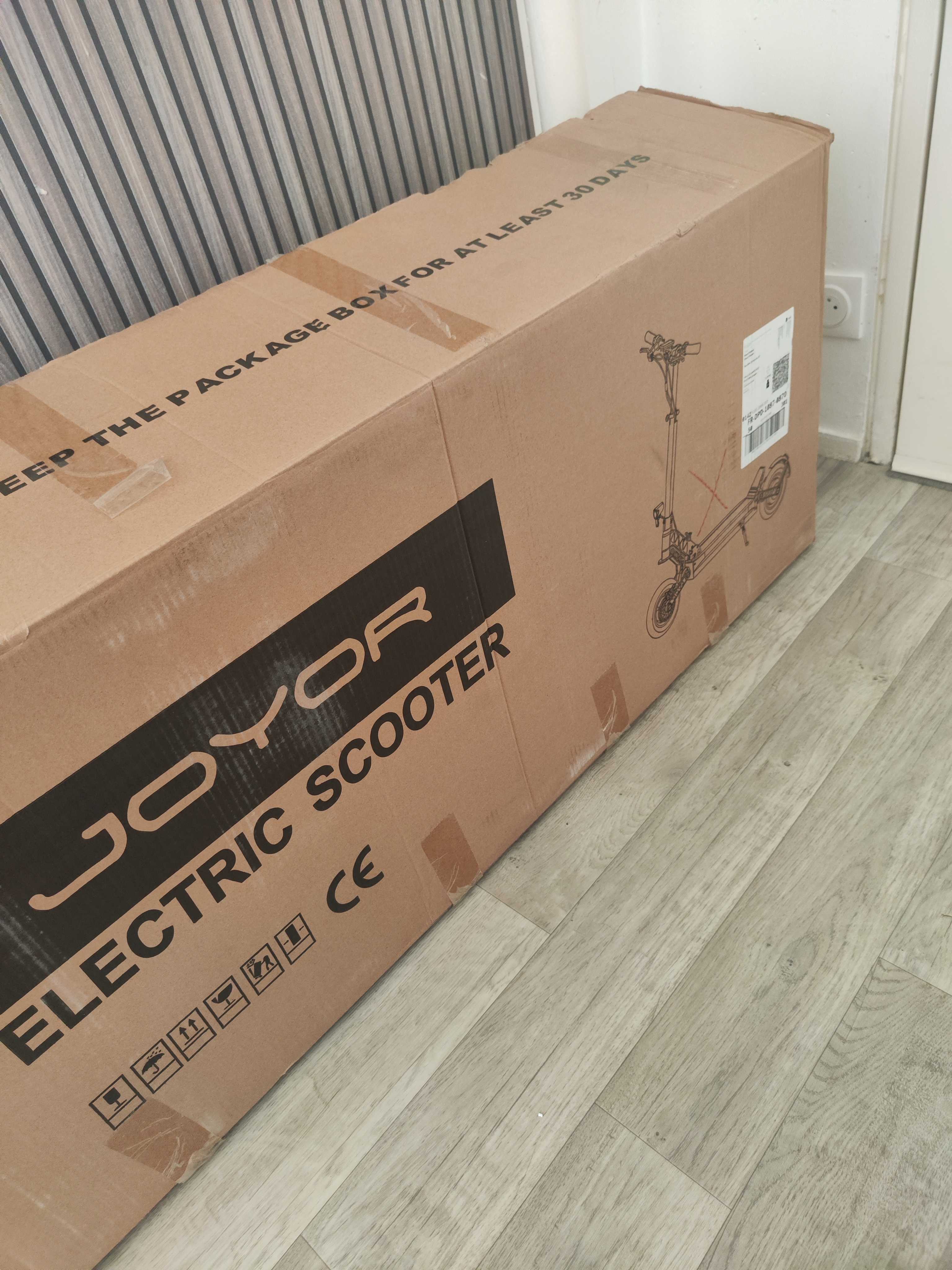 JOYOR S10-S-Z Electric Scooter 10in 60V 18Ah 2*1000W Motor Black